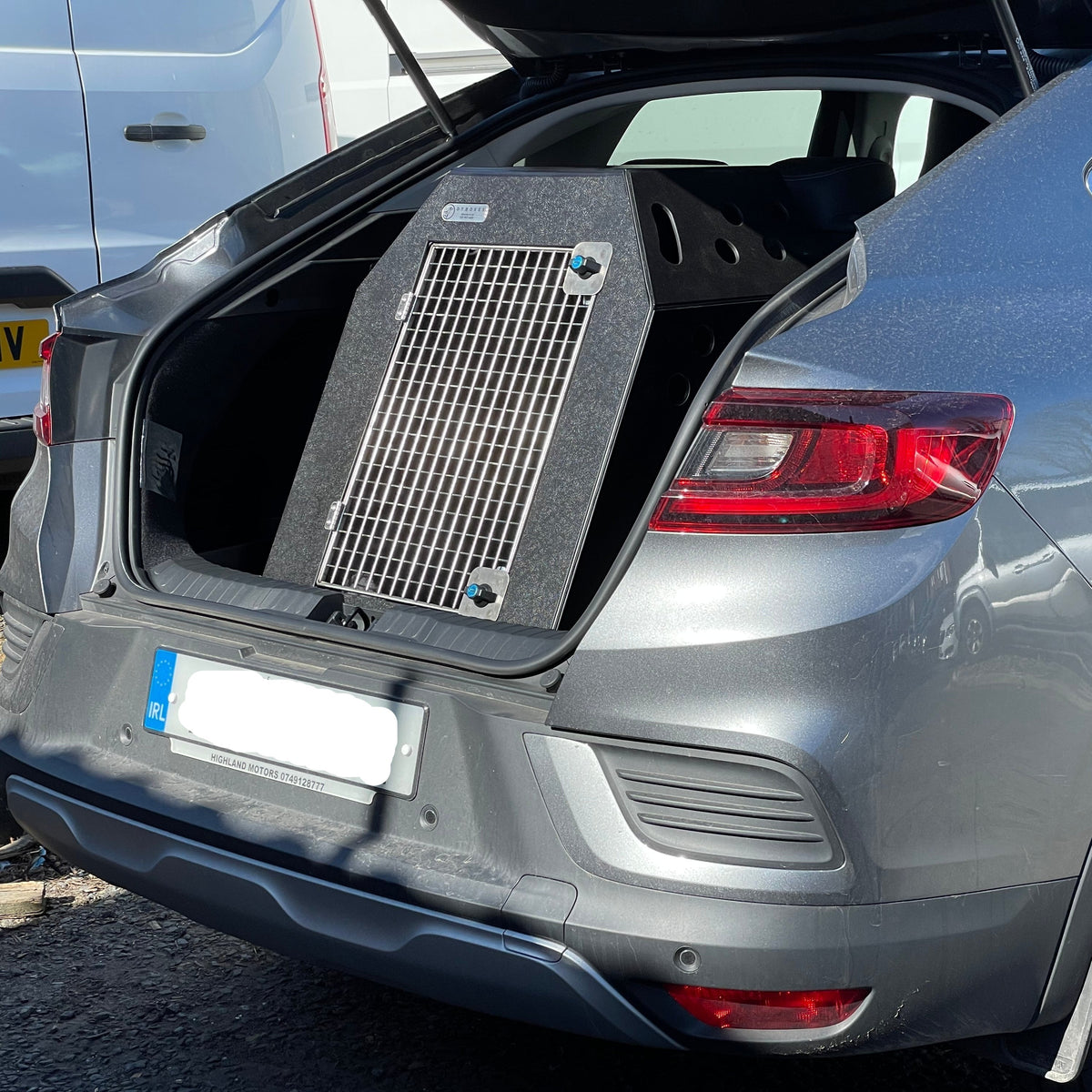 Renault Arkana Pet Transport Box For Sale — DT BOXES